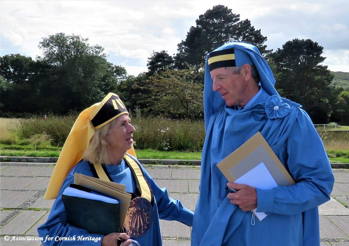 Former Grand Bard Mo Fuller with Col Edward Bolitho Lord Lieutenant of ...