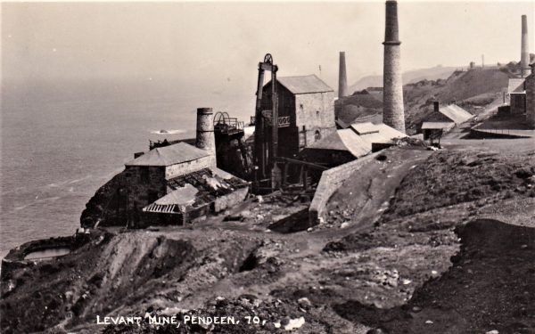 Levant Mine, St Just 1907 - Kowethas Ertach Kernow
