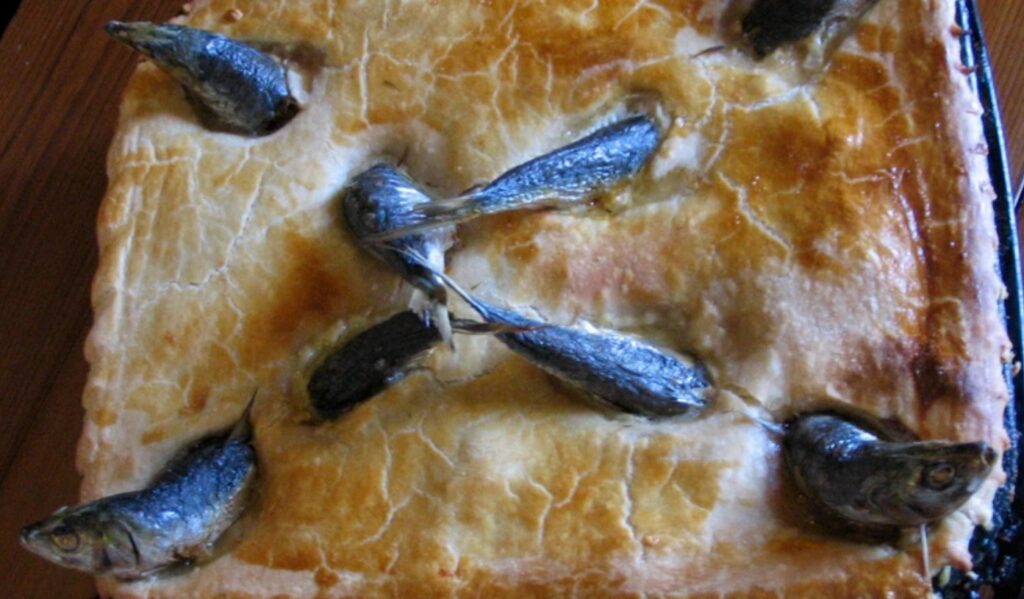 Star Gazey Pie - Kowethas Ertach Kernow