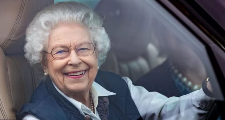 Queen Elizabeth II – Driving Landrover 2021 - Kowethas Ertach Kernow
