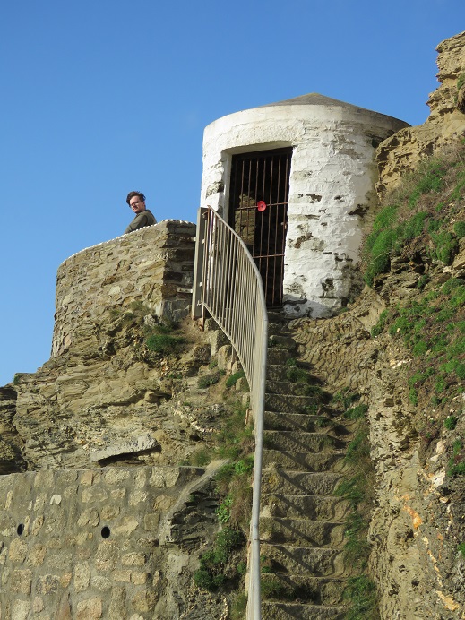 Lower Pilots Lookout – aka ‘Dead Man’s Hut’ - Kowethas Ertach Kernow