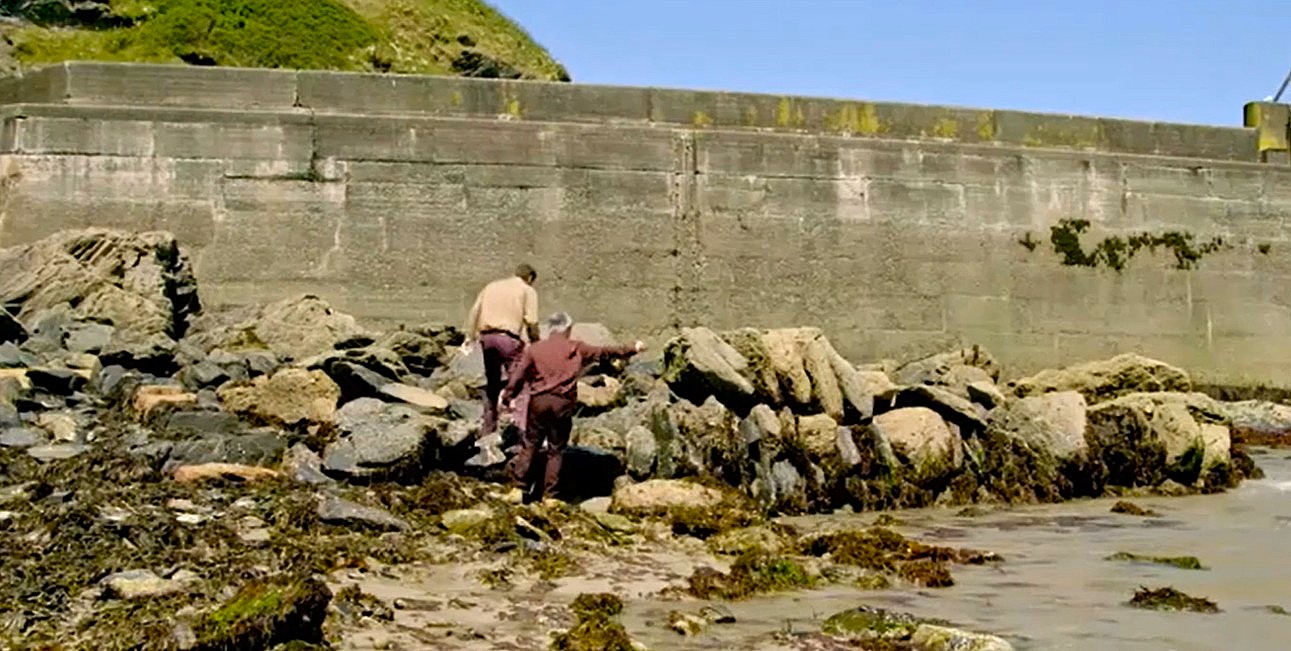 Exploring remains of the Tudor harbour witn Dr Caradoc Peters at Port ...